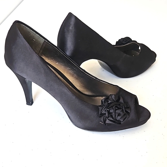 Mootsies Tootsies | Shoes | Mootsies Tootsies Sz 95 Dress Heels | Poshmark